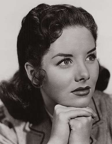 Colleen Townsend Yank Pin Up Girl - December 29, 1944